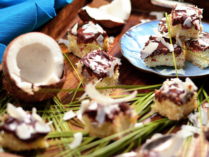 Prăjitură cu cocos şi ciocolată - Rețete dulci - Linco PATISERO